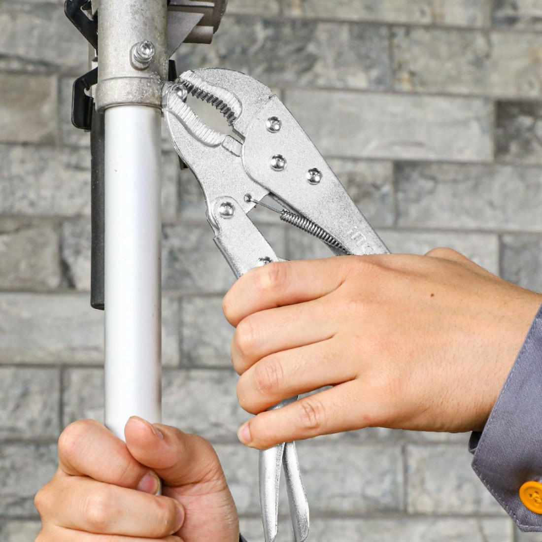 Buy INGCO 10 Inch Locking Plier Carbon Steel Material